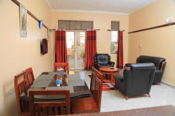 Kampala - Sleeps 4 - Apartment - Garden - Parking - Kampala