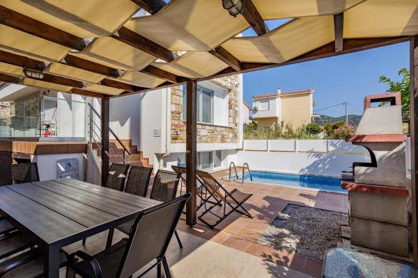 Petritis Villas B -