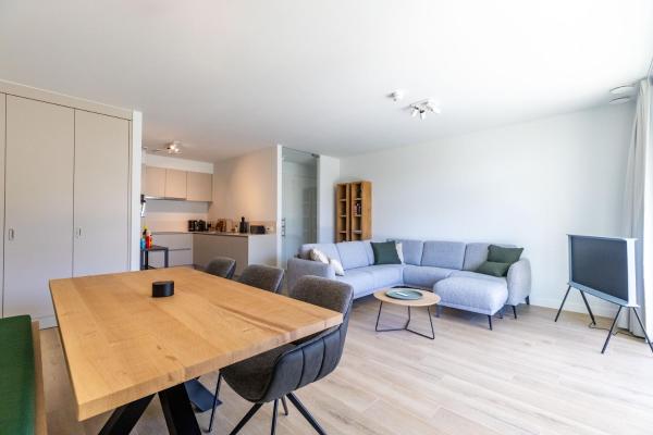 Den Leo, 3 Bedroom Apartment Fresh & Bright With South Facing Garden - Cadzand