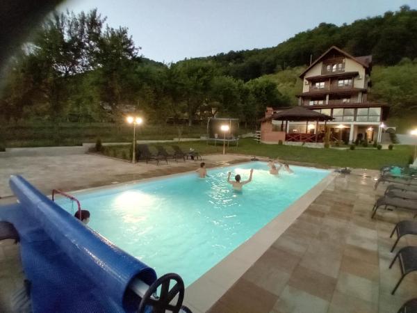 Pensiunea Subcetate - Polovragi