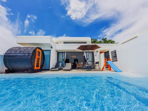 Private Pool Villa Motobu - Okinawa