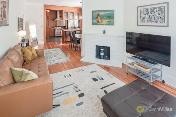 Charming 3br - Heart Of Seattle - Seattle, WA
