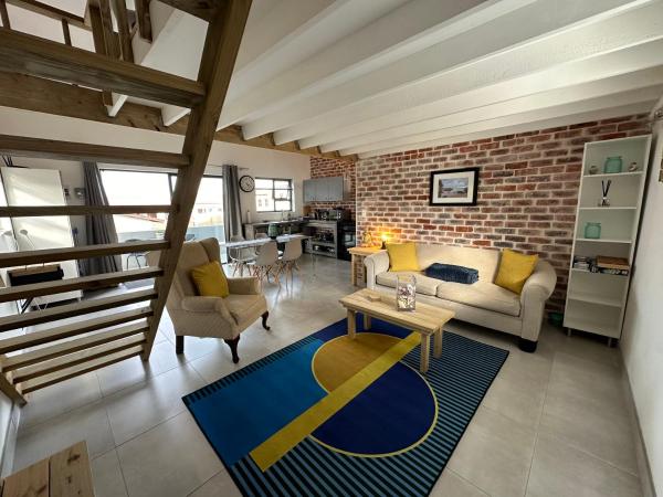 Modern Loft Apartment Downtown Nr 5 - Keurboomstrand