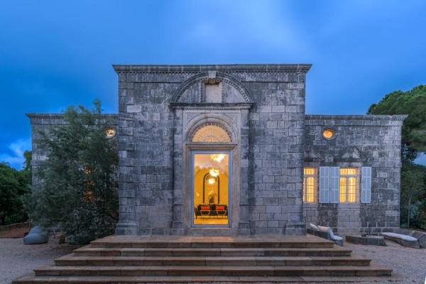 Amani Luxury 4-bedroom Villa & Pool In Batroun - Lebanon
