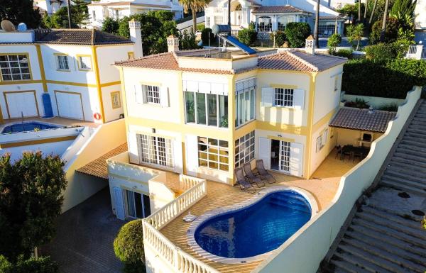Seaside Serenity Villa - Albufeira