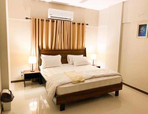 Furnished Luxury Vacation Apartment In Dha Phase 8 - Karachi