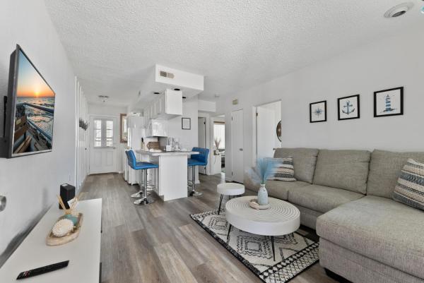 Sunny Beach Condo 2 Br 1 Bath - Cape May, NJ