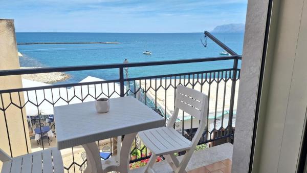 Umàri Rooms - Castellammare del Golfo