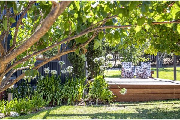 Thunderbird Retreat - Premium Luxury Accommodation - Middleton