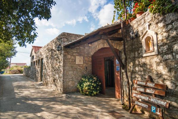 Apartments & Rooms Konoba Tomić - Hvar