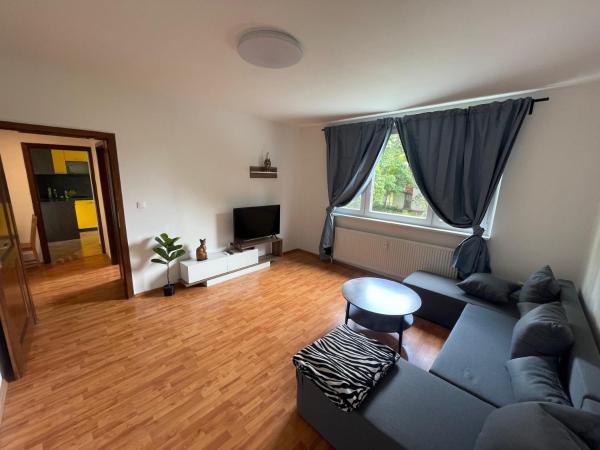 3br Near Center With Parking - Bratislava
