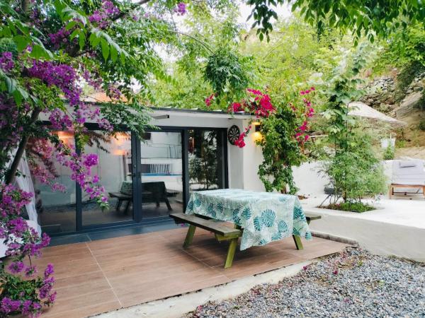 Baykus Guesthouse-konukevi - Turkey