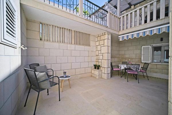 Vacation House Atlantic Near The Beach - Omiš