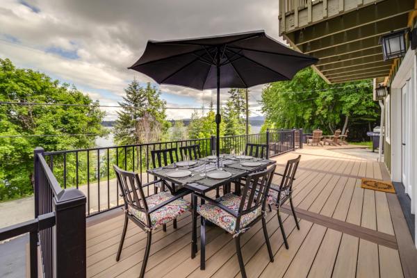 Hot Tub & Lake Views! Tree-lined Hayden Home - Coeur d'Alene, ID