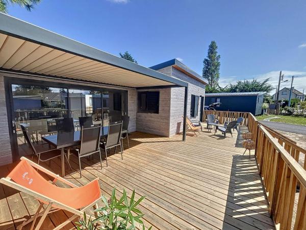 Chalet à Jullouville - 6 Couchages, Piscine Chauffée, Près De La Plage Et Commerces - Fr-1-361-523 - Jullouville