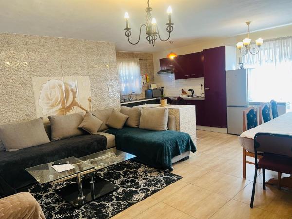Elegant 84 Tranquility In The City At 84 Montgomery Park Northcliff. - Randburg