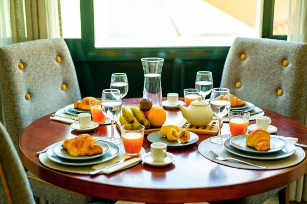 Enjoy The City Center At Fully Equipped 2 Br 5 Min Walk To Beach & Market - Monte