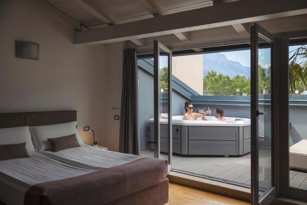 Hi Room With Jacuzzi And Spa Access - Trento