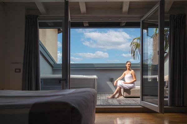 Hi Room With Jacuzzi And Spa Access - Trento