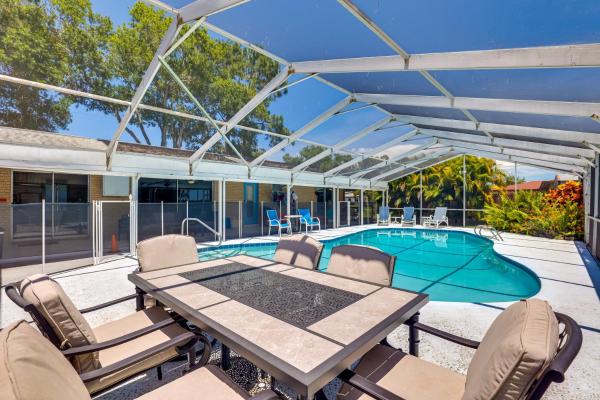 Waterfront Villa With Pool About 5 Mi To Ybor City! - Tampa, FL