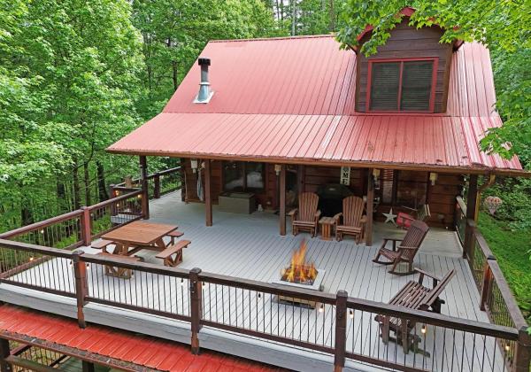 Elegant Escape-cherry Log Ga - Blue Ridge, GA