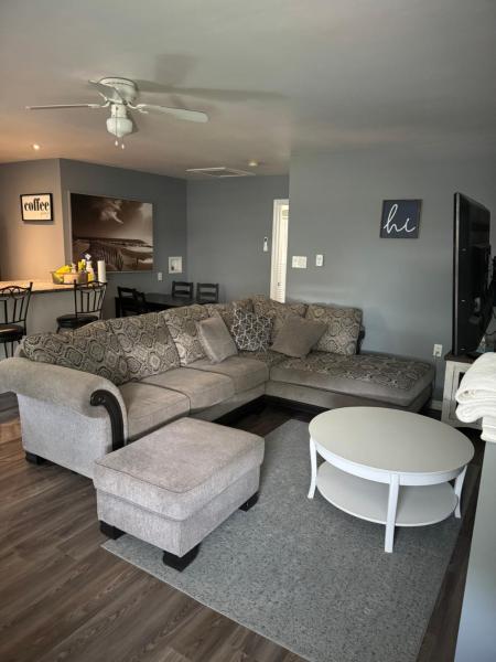 Blue Door Loft Upper Apartment - 聖凱瑟琳斯