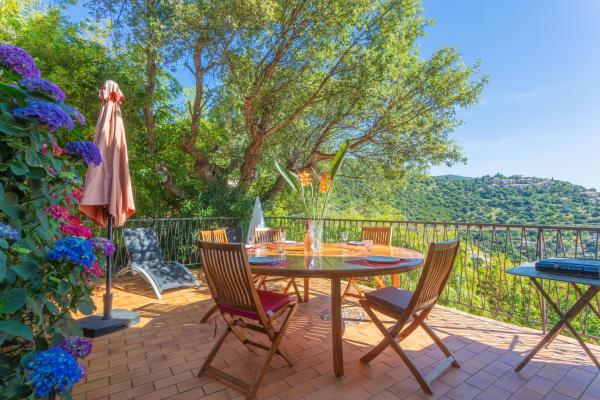Vue Mer Dans Les Collines Cavalaire - Cavalaire-sur-Mer