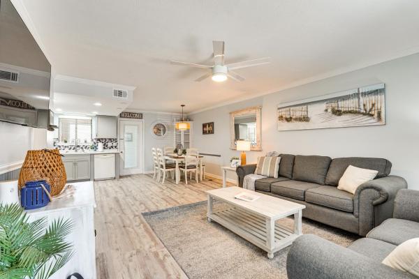Panama City Beach Retreat Pool And Beach Access! - Panama City Beach, FL