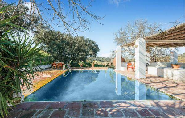 Stunning Home In Valverde De Leganés - Olivenza