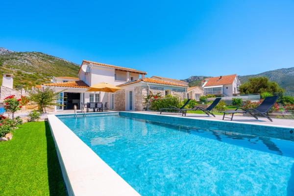 Villa Mirage With Private Heated Pool - Trpanj