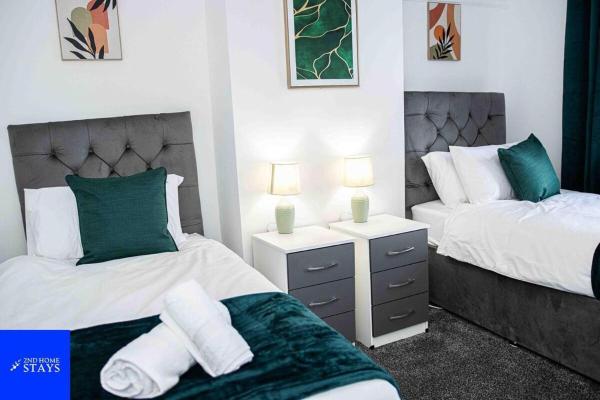 Hanley 3-beds Sleeps 6 Parking - Stoke-on-Trent