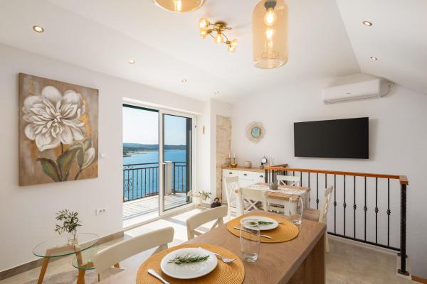 Bobel Deluxe Tiny House - フバル島