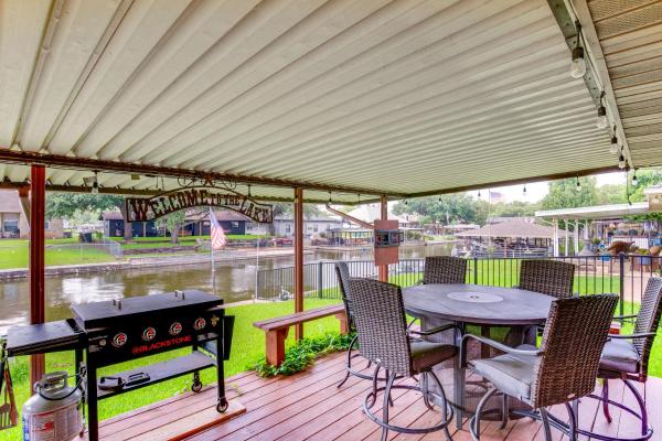 Home On Lake Granbury W/ Hot Tub: 5 Mi To Dtwn! - Granbury, TX