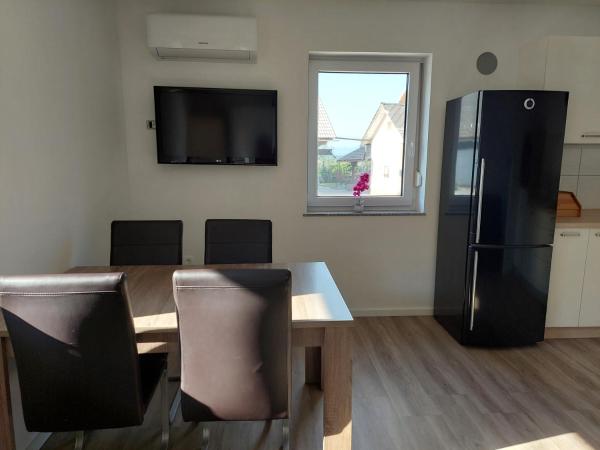 Apartment House Petra - Slovenia