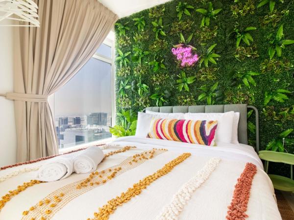 Spacious 2br In Downtown In High Floor - Dubai