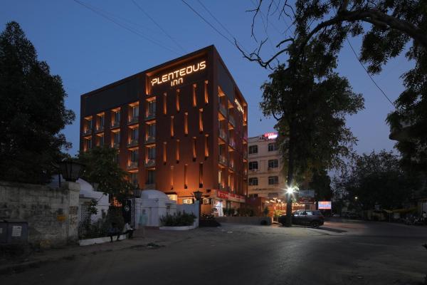 Plenteous Inn - Ahmedabad