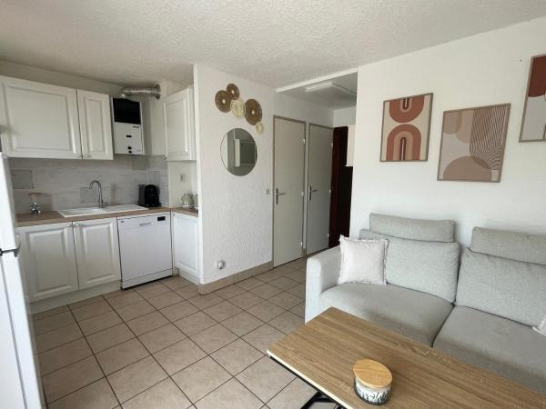 Rez-de-jardin Pinède Piscine Clim Proche Plage Village Naturiste - Francia