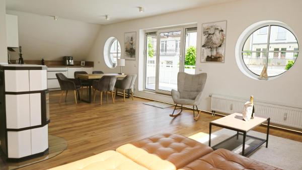 Lighthouse Homes - Moderne Ferienwohnungen Mit Terrasse Am Kirchenplatz - Rostock