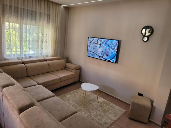 Arti House At Selvia - Tirana