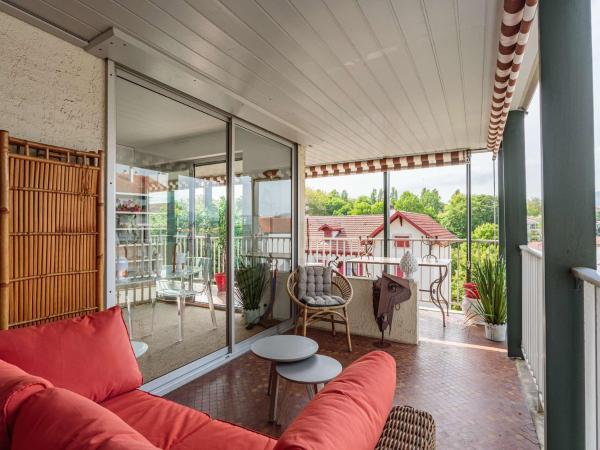 Appartement Moderne En Centre-ville Avec Balcon Et Parking à 400m De La Plage - Fr-1-4-693 - Saint-Jean-de-Luz