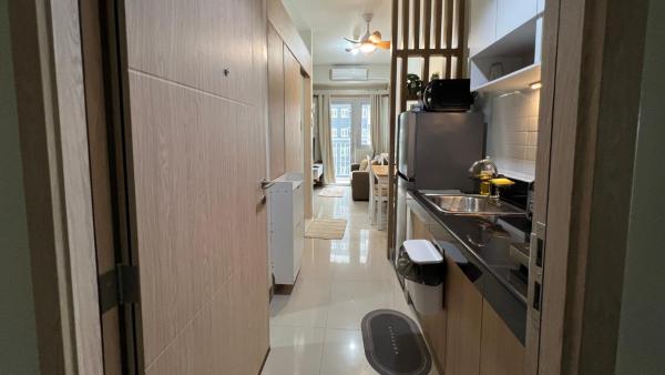 Urbanease Living At Charm Residences Near Sta Lucia Mall And Robinsons Mall - Taytay
