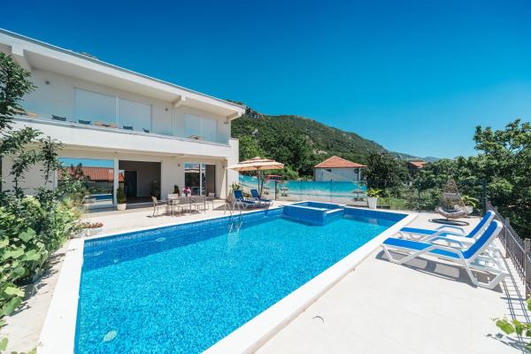 Villa White Beauty - Budva