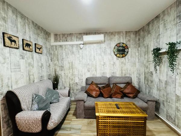 Close To Beach And 15 Mints To La Rambla By Tren - Badalona