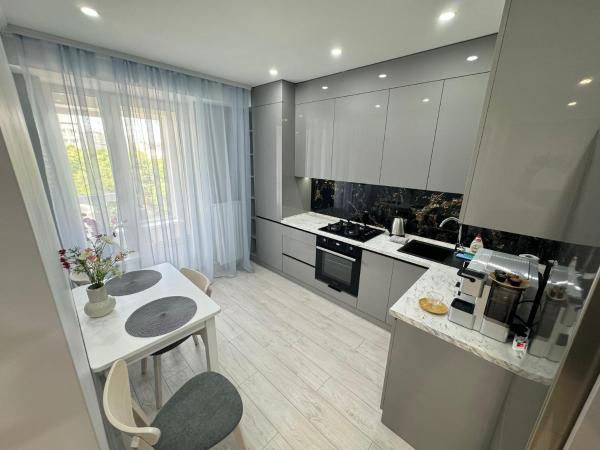 Modern Apartment Near Airport - Moldavia