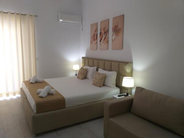 Deka-x Rooms - Sarandë
