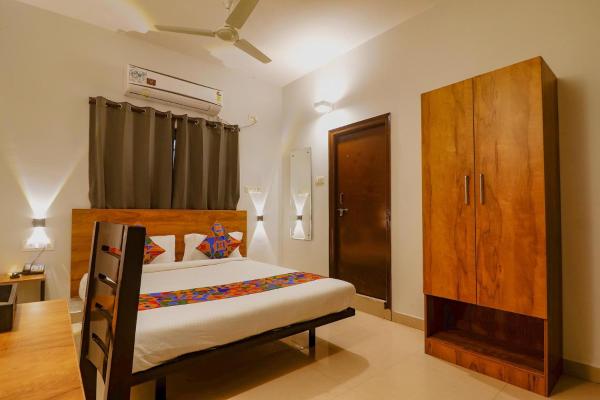 Fabhotel Rithik Heights - ハイデラバード