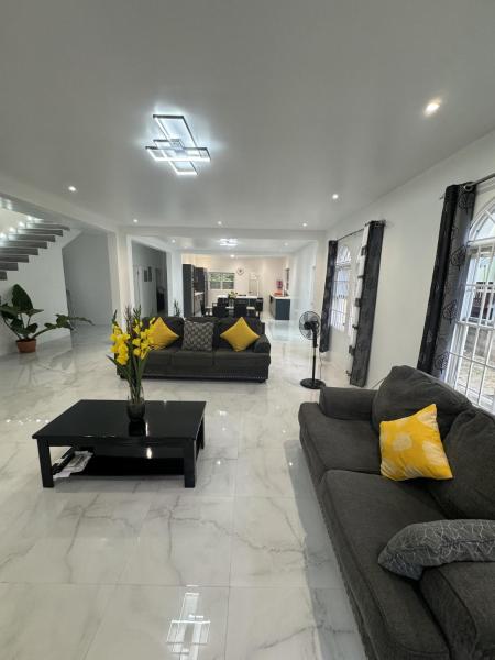 Mahoe Drive Villa Retreat - Jamaica