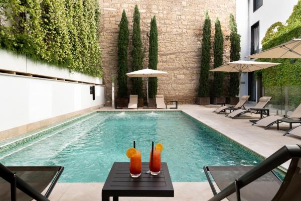 H10 Palacio Colomera - Córdoba