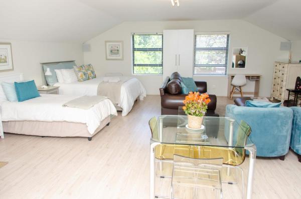 Art And Accommodation Guesthouse - Cape Town