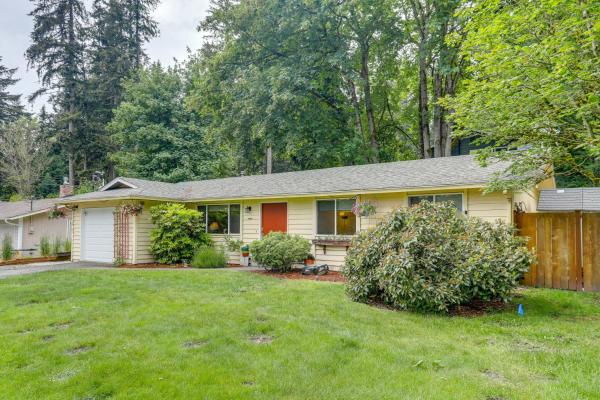Close To Light Rail! Sammamish Home W/ Hot Tub - Kirkland, WA